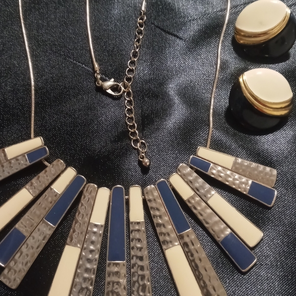 Married to the Mob | Jewelry | Mob Bib Necklace Gold Tone With Blue ...